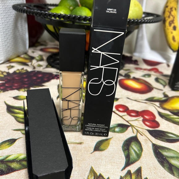 NARS | Makeup | Nars Natural Radiant Longwear Foundation Multiple ...